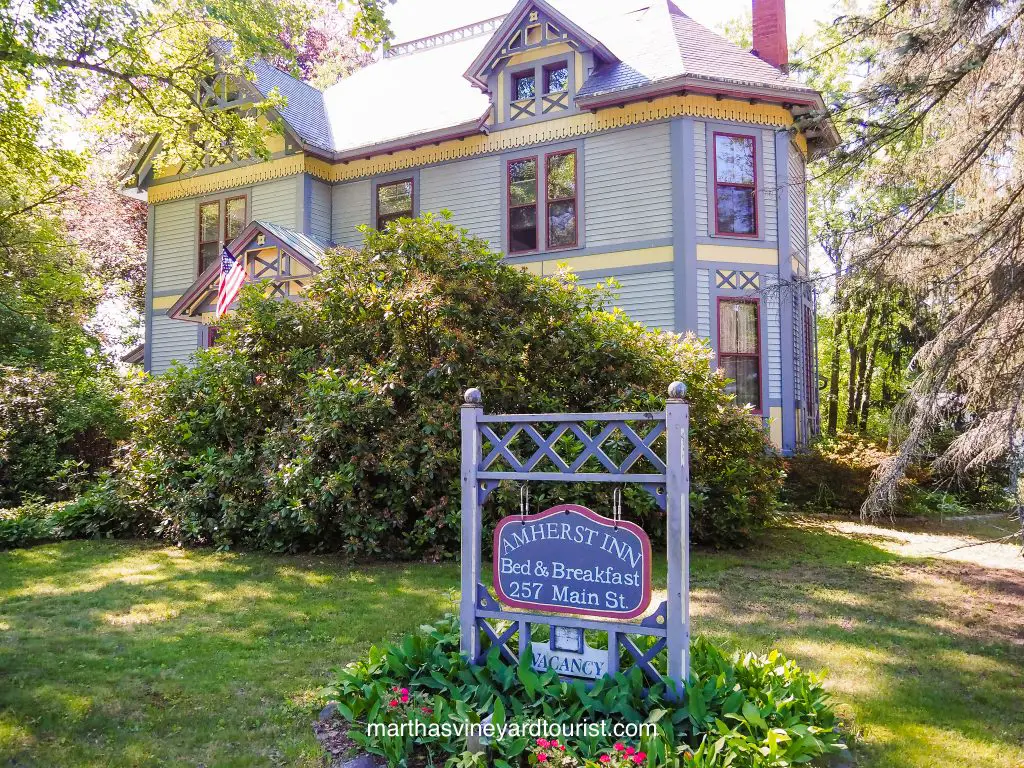 Things to do in Amherst MA (+ Where To Stay and To Eat)
