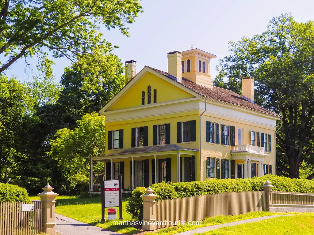 Things to do in Amherst MA (+ Where To Stay and To Eat)