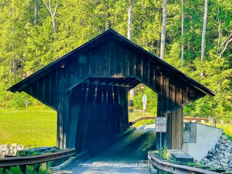 Things to do in Amherst MA (+ Where To Stay and To Eat)