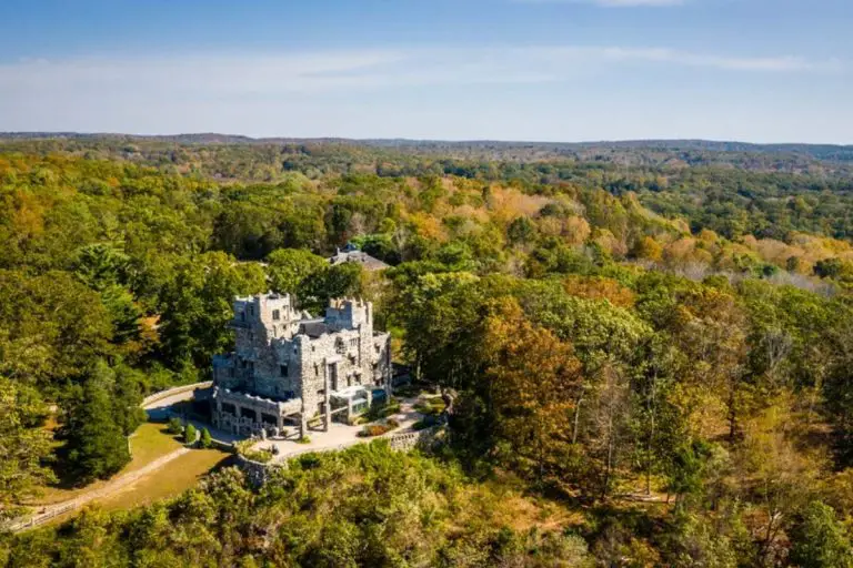 7 Cool Castles in Connecticut You Have To See To Believe!