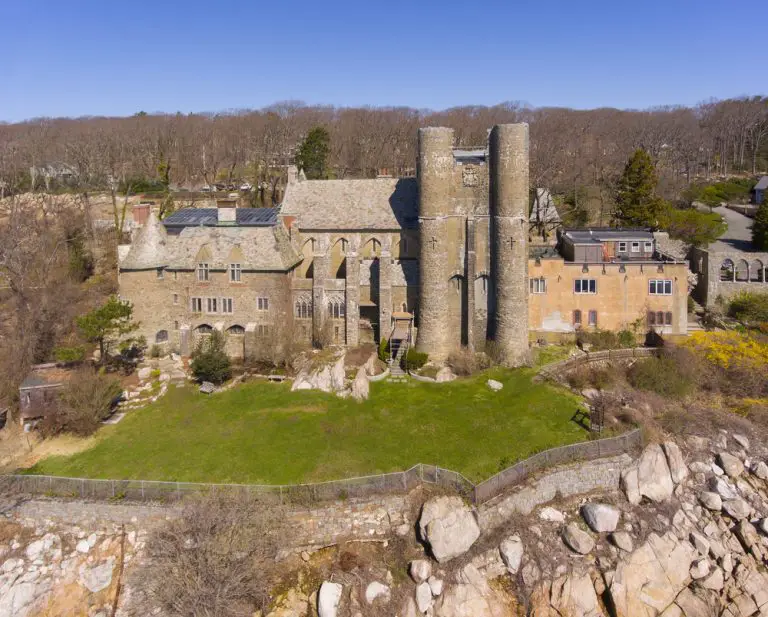 15 Castles in Massachusetts That Will Blow Your Mind